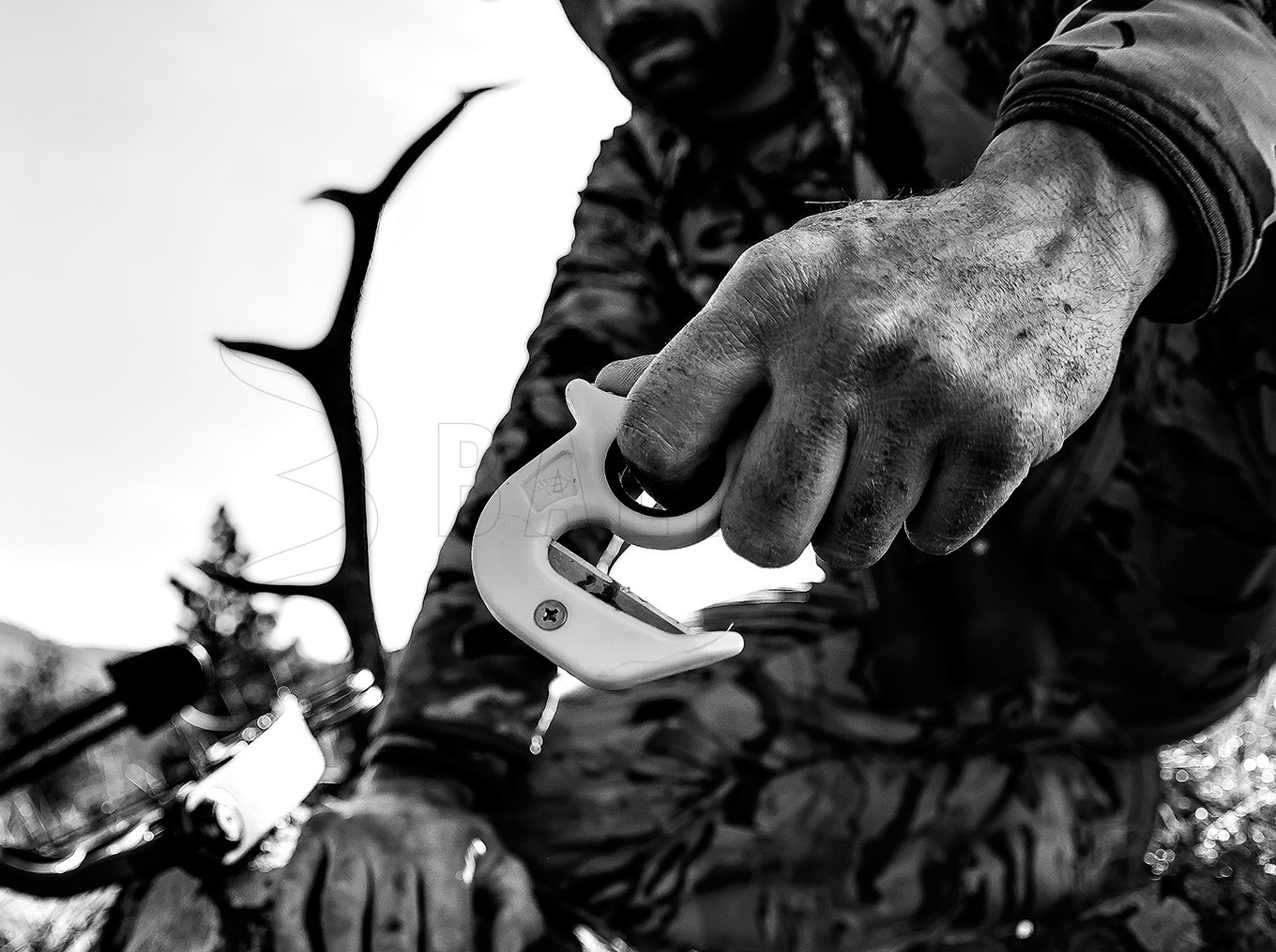 Gerber Vital Zip hunting knife with sheath | Balistas.com